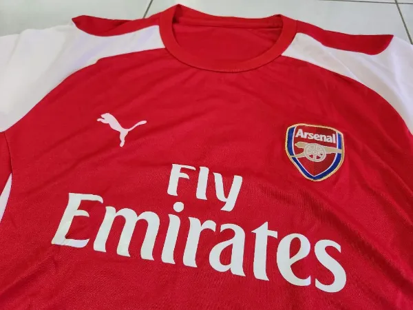 Which Football Teams Wear Red and White Football Shirts? | Cheap ...